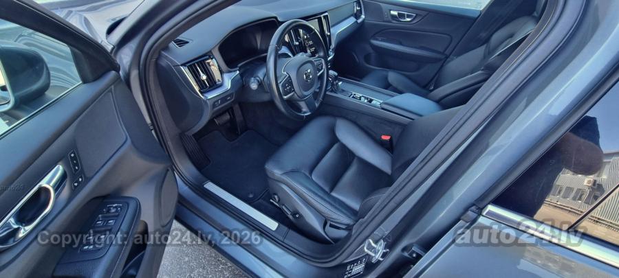 Pelēks Volvo V60 2018 Tallina, ar dzinēja tilpumu 2.00 L un nobraukumu 174 tūkst. km par 15890 €, foto 12 vietnē AUTOMOTO.COM.LV