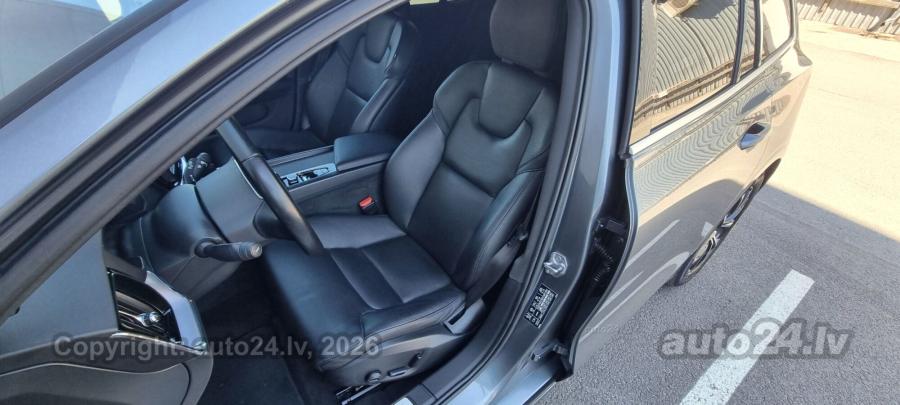 Pelēks Volvo V60 2018 Tallina, ar dzinēja tilpumu 2.00 L un nobraukumu 174 tūkst. km par 15890 €, foto 13 vietnē AUTOMOTO.COM.LV