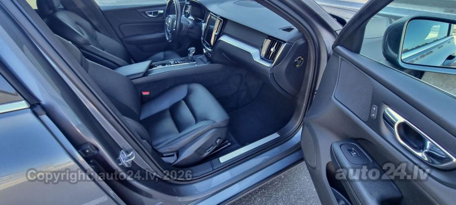 Pelēks Volvo V60 2018 Tallina, ar dzinēja tilpumu 2.00 L un nobraukumu 174 tūkst. km par 15890 €, foto 17 vietnē AUTOMOTO.COM.LV