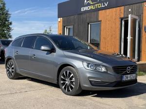 Pelēks Volvo V60 2018 Rīga, ar dzinēja tilpumu 2.00 L un nobraukumu 241 tūkst. km par 10490 €, foto  vietnē AUTOMOTO.COM.LV