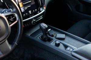 Pelēks Volvo V60 2018 Rīga, ar dzinēja tilpumu 2.00 L un nobraukumu 198 tūkst. km par 12995 €, foto 24 vietnē AUTOMOTO.COM.LV