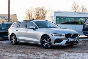 Pelēks Volvo V60 2018 Rīga, ar dzinēja tilpumu 2.00 L un nobraukumu 199 tūkst. km par 12995 €, foto  vietnē AUTOMOTO.COM.LV