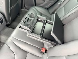 Pelēks Volvo V60 2018 Rīga, ar dzinēja tilpumu 2.40 L un nobraukumu 182 tūkst. km par 12995 €, foto 10 vietnē AUTOMOTO.COM.LV