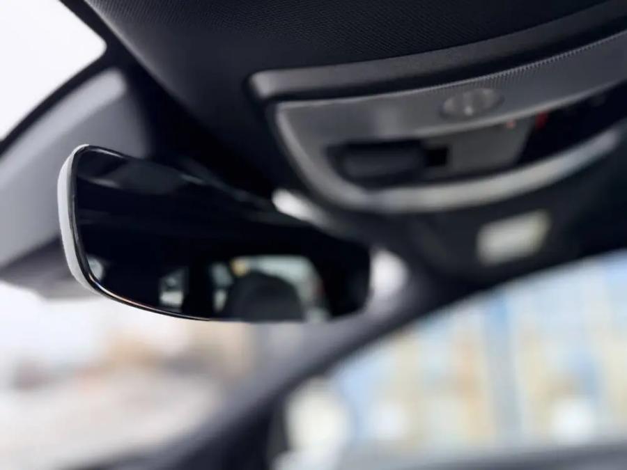 Pelēks Volvo V60 2018 Rīga, ar dzinēja tilpumu 2.40 L un nobraukumu 182 tūkst. km par 12995 €, foto 27 vietnē AUTOMOTO.COM.LV
