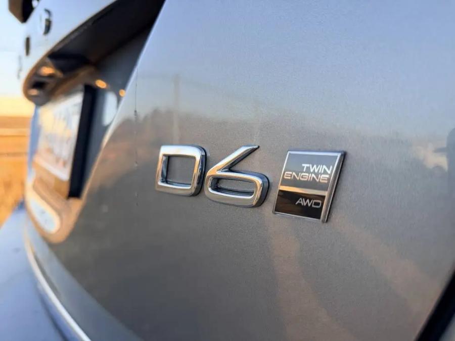 Pelēks Volvo V60 2018 Rīga, ar dzinēja tilpumu 2.40 L un nobraukumu 182 tūkst. km par 12995 €, foto 33 vietnē AUTOMOTO.COM.LV