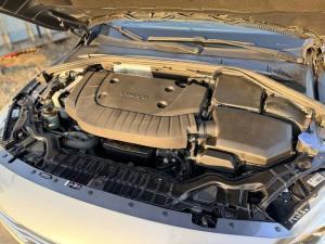 Pelēks Volvo V60 2018 Rīga, ar dzinēja tilpumu 2.40 L un nobraukumu 182 tūkst. km par 12995 €, foto 34 vietnē AUTOMOTO.COM.LV