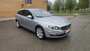 Grey Volvo V60 2018 in Riga, with an engine capacity of 2.00 L and mileage of 230 thousand km for 10550 €, photo 4 on AUTOMOTO.COM.LV