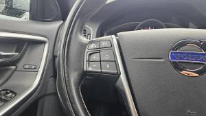 Grey Volvo V60 2018 in Riga, with an engine capacity of 2.00 L and mileage of 230 thousand km for 10550 €, photo 18 on AUTOMOTO.COM.LV