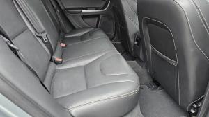 Grey Volvo V60 2018 in Riga, with an engine capacity of 2.00 L and mileage of 230 thousand km for 10550 €, photo 24 on AUTOMOTO.COM.LV