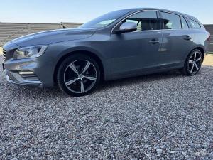Grey Volvo V60 2018 in Alytus, with an engine capacity of 1.97 L and mileage of 240 thousand km for 8950 €, photo 5 on AUTOMOTO.COM.LV