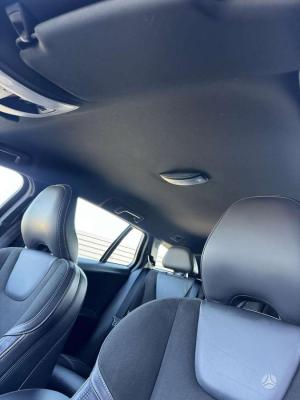 Grey Volvo V60 2018 in Alytus, with an engine capacity of 1.97 L and mileage of 240 thousand km for 8950 €, photo 20 on AUTOMOTO.COM.LV
