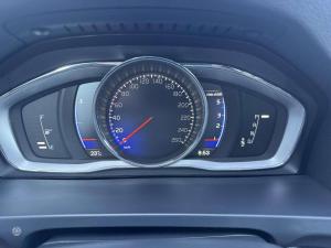 Grey Volvo V60 2018 in Alytus, with an engine capacity of 1.97 L and mileage of 240 thousand km for 8950 €, photo 29 on AUTOMOTO.COM.LV