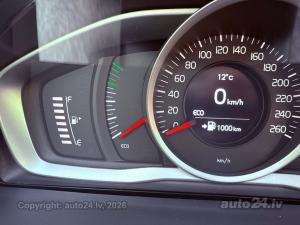 Grey Volvo V60 2018 in Tallinn, with an engine capacity of 2.00 L and mileage of 124 thousand km for 13500 €, photo 7 on AUTOMOTO.COM.LV