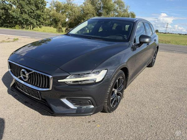 Pelēks Volvo V60 2018 Joniškis, ar dzinēja tilpumu 2.00 L un nobraukumu 112 tūkst. km par 16300 €, foto 1 vietnē AUTOMOTO.COM.LV