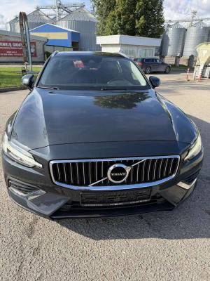 Grey Volvo V60 2018 in Joniskis, with an engine capacity of 2.00 L and mileage of 112 thousand km for 16300 €, photo 10 on AUTOMOTO.COM.LV