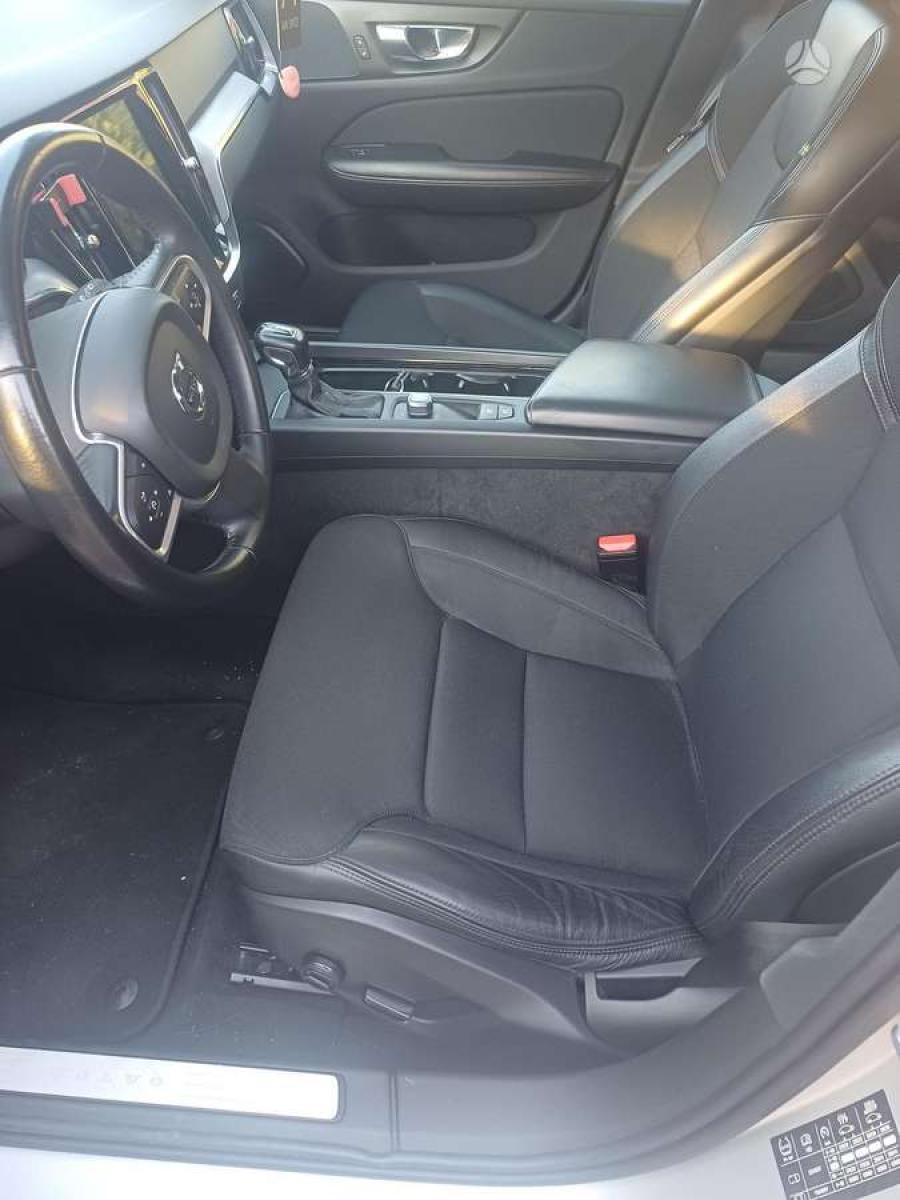 Pelēks Volvo V60 2018 Kauņa, ar dzinēja tilpumu 1.97 L un nobraukumu 210 tūkst. km par 12550 €, foto 11 vietnē AUTOMOTO.COM.LV