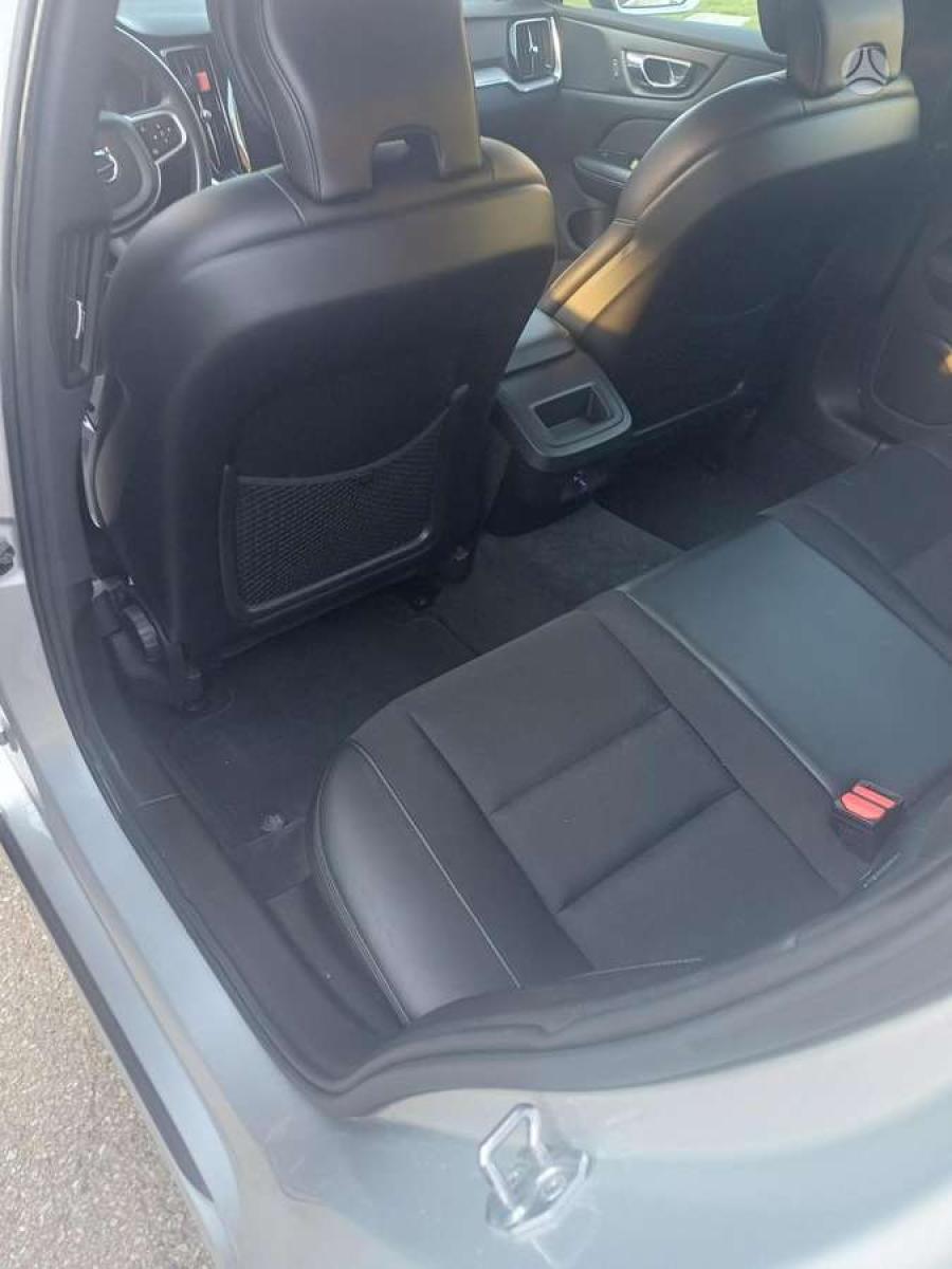 Pelēks Volvo V60 2018 Kauņa, ar dzinēja tilpumu 1.97 L un nobraukumu 210 tūkst. km par 12550 €, foto 12 vietnē AUTOMOTO.COM.LV