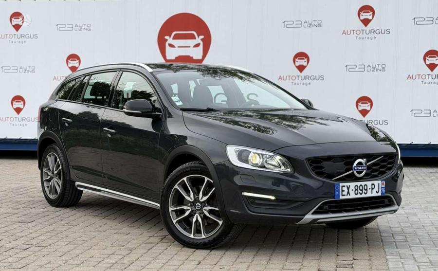 Pelēks Volvo V60 2018 Tauragė, ar dzinēja tilpumu 1.97 L un nobraukumu 222 tūkst. km par 9800 €, foto 5 vietnē AUTOMOTO.COM.LV