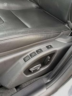 Pelēks Volvo V60 2018 Tauragė, ar dzinēja tilpumu 1.97 L un nobraukumu 222 tūkst. km par 9800 €, foto 36 vietnē AUTOMOTO.COM.LV
