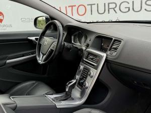 Pelēks Volvo V60 2018 Tauragė, ar dzinēja tilpumu 1.97 L un nobraukumu 222 tūkst. km par 9800 €, foto 44 vietnē AUTOMOTO.COM.LV
