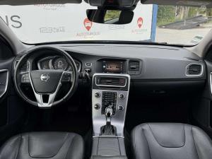 Pelēks Volvo V60 2018 Tauragė, ar dzinēja tilpumu 1.97 L un nobraukumu 222 tūkst. km par 9800 €, foto 46 vietnē AUTOMOTO.COM.LV