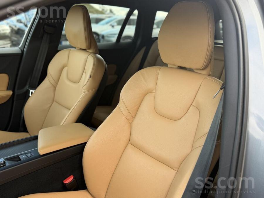Pelēks Volvo V60 2018 Rīga, ar dzinēja tilpumu 2.00 L un nobraukumu 117 tūkst. km par 15900 €, foto 8 vietnē AUTOMOTO.COM.LV