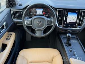 Pelēks Volvo V60 2018 Rīga, ar dzinēja tilpumu 2.00 L un nobraukumu 117 tūkst. km par 15900 €, foto 9 vietnē AUTOMOTO.COM.LV