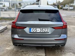 Pelēks Volvo V60 2018 Rīga, ar dzinēja tilpumu 2.00 L un nobraukumu 117 tūkst. km par 15900 €, foto 22 vietnē AUTOMOTO.COM.LV