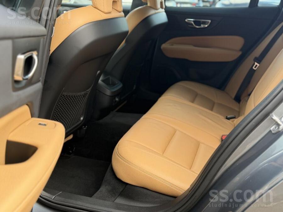 Pelēks Volvo V60 2018 Rīga, ar dzinēja tilpumu 2.00 L un nobraukumu 117 tūkst. km par 15900 €, foto 25 vietnē AUTOMOTO.COM.LV