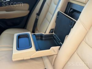Pelēks Volvo V60 2018 Rīga, ar dzinēja tilpumu 2.00 L un nobraukumu 117 tūkst. km par 15900 €, foto 27 vietnē AUTOMOTO.COM.LV
