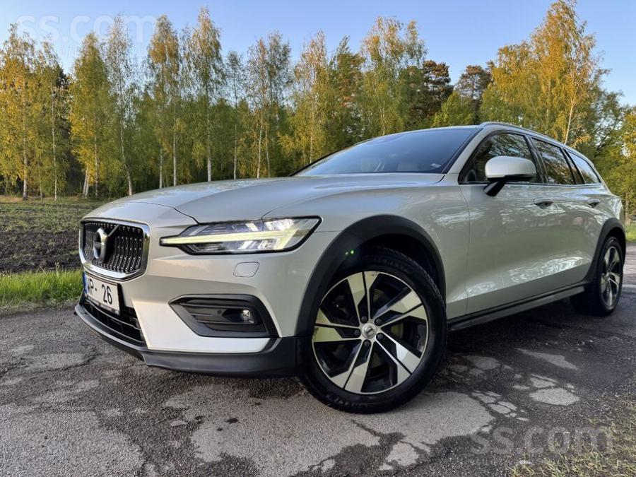 Pelēks Volvo V60 2019 Jelgava, ar dzinēja tilpumu 2.00 L un nobraukumu 279 tūkst. km par 12800 €, foto 3 vietnē AUTOMOTO.COM.LV
