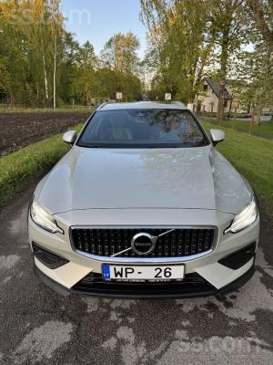 Pelēks Volvo V60 2019 Jelgava, ar dzinēja tilpumu 2.00 L un nobraukumu 279 tūkst. km par 12800 €, foto 9 vietnē AUTOMOTO.COM.LV