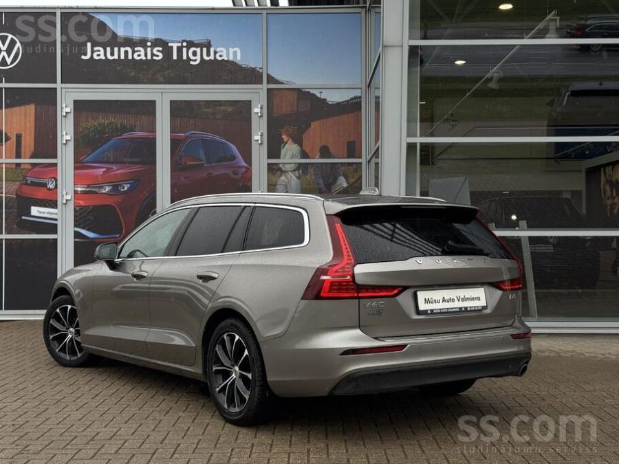 Pelēks Volvo V60 2019 Valmiera, ar dzinēja tilpumu 2.00 L un nobraukumu 178 tūkst. km par 8900 €, foto 4 vietnē AUTOMOTO.COM.LV