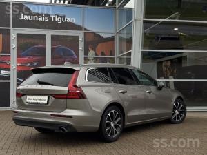 Pelēks Volvo V60 2019 Valmiera, ar dzinēja tilpumu 2.00 L un nobraukumu 178 tūkst. km par 8900 €, foto 6 vietnē AUTOMOTO.COM.LV