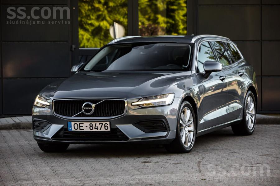 Grey Volvo V60 2019 in Riga, with an engine capacity of 2.00 L and mileage of 221 thousand km for 16550 €, photo 1 on AUTOMOTO.COM.LV