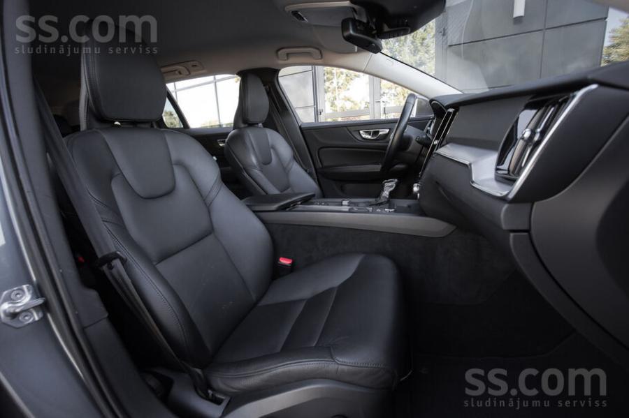Grey Volvo V60 2019 in Riga, with an engine capacity of 2.00 L and mileage of 221 thousand km for 16550 €, photo 16 on AUTOMOTO.COM.LV
