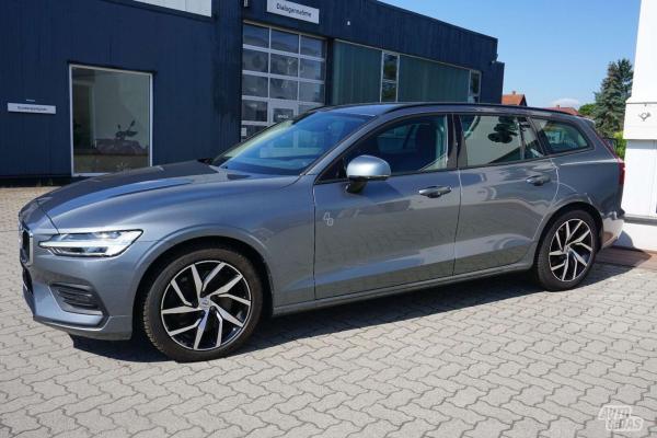 Grey Volvo V60 2019 in Kaunas, with an engine capacity of 2.00 L and mileage of 79 thousand km for 28065 €, photo 3 on AUTOMOTO.COM.LV