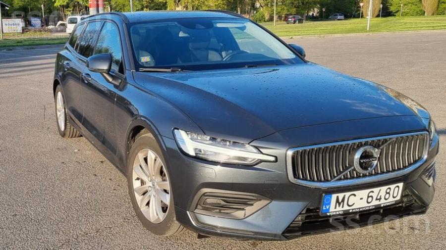 Pelēks Volvo V60 2019 Rīga, ar dzinēja tilpumu 2.00 L un nobraukumu 108 tūkst. km par 16000 €, foto 2 vietnē AUTOMOTO.COM.LV