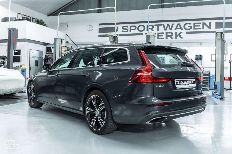 Grey Volvo V60 2019 in Kaunas, with an engine capacity of 2.00 L and mileage of 68 thousand km for 27437 €, photo 2 on AUTOMOTO.COM.LV