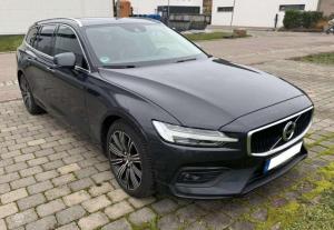 Pelēks Volvo V60 2019 Viļņa, ar dzinēja tilpumu 1.97 L un nobraukumu 82 tūkst. km par 17490 €, foto  vietnē AUTOMOTO.COM.LV