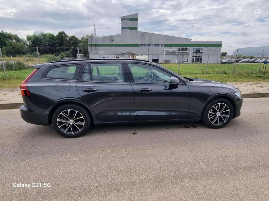 Pelēks Volvo V60 2019 Elektrėnai, ar dzinēja tilpumu 2.00 L un nobraukumu 290 tūkst. km par 11000 €, foto 3 vietnē AUTOMOTO.COM.LV