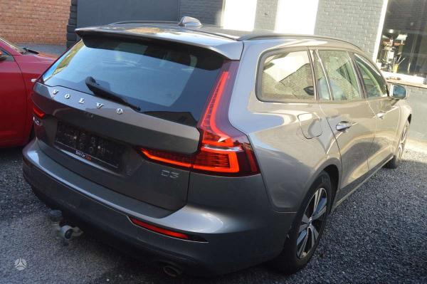 Pelēks Volvo V60 2019 Viļņa, ar dzinēja tilpumu 1.97 L un nobraukumu 280 tūkst. km par 11500 €, foto 1 vietnē AUTOMOTO.COM.LV