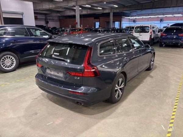 Pelēks Volvo V60 2019 Utena, ar dzinēja tilpumu 1.97 L un nobraukumu 214 tūkst. km par 9999 €, foto 2 vietnē AUTOMOTO.COM.LV