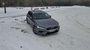Grey Volvo V60 2019 in Taurage, with an engine capacity of 1.98 L and mileage of 287 thousand km for 13800 €, photo  on AUTOMOTO.COM.LV