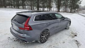 Pelēks Volvo V60 2019 Tauragė, ar dzinēja tilpumu 1.98 L un nobraukumu 287 tūkst. km par 13800 €, foto 7 vietnē AUTOMOTO.COM.LV