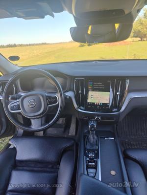Grey Volvo V60 2019 in Tallinn, with an engine capacity of 2.00 L and mileage of 220 thousand km for 18000 €, photo 11 on AUTOMOTO.COM.LV