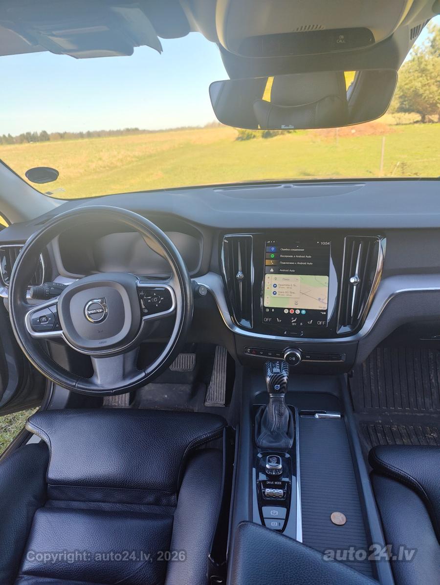 Grey Volvo V60 2019 in Tallinn, with an engine capacity of 2.00 L and mileage of 220 thousand km for 18000 €, photo 11 on AUTOMOTO.COM.LV