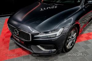 Grey Volvo V60 2019 in Parnu, with an engine capacity of 2.00 L and mileage of 198 thousand km for 17900 €, photo 4 on AUTOMOTO.COM.LV