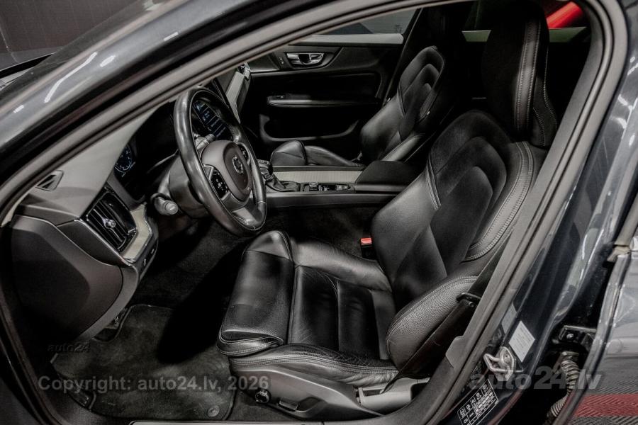 Grey Volvo V60 2019 in Parnu, with an engine capacity of 2.00 L and mileage of 198 thousand km for 17900 €, photo 13 on AUTOMOTO.COM.LV