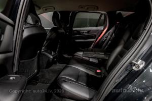 Grey Volvo V60 2019 in Parnu, with an engine capacity of 2.00 L and mileage of 198 thousand km for 17900 €, photo 17 on AUTOMOTO.COM.LV